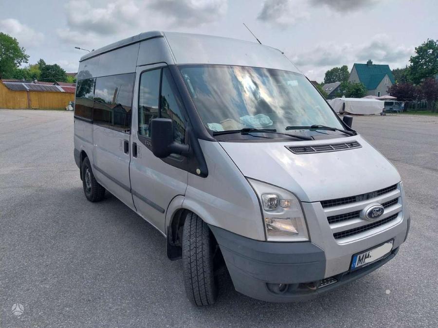 Grey Ford Transit 2011 in Kaunas, with an engine capacity of 2.20 L and mileage of 250 thousand km for 5499 €, photo 3 on AUTOMOTO.COM.LV