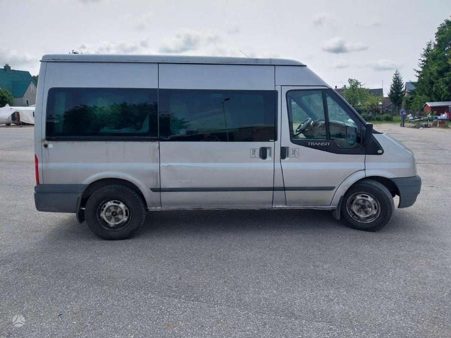 Grey Ford Transit 2011 in Kaunas, with an engine capacity of 2.20 L and mileage of 250 thousand km for 5499 €, photo 5 on AUTOMOTO.COM.LV