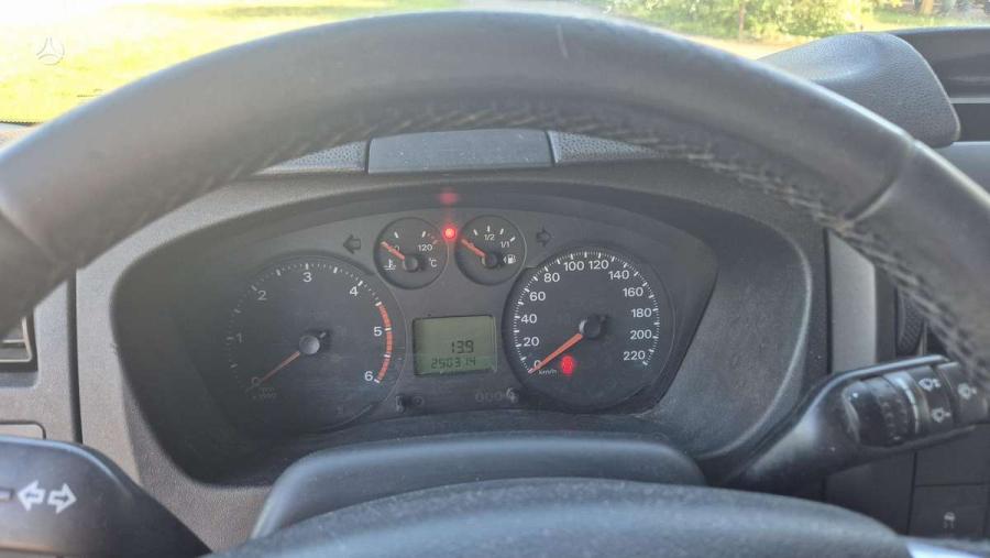 Grey Ford Transit 2011 in Trakai, with an engine capacity of 2.20 L and mileage of 290 thousand km for 4114 €, photo 12 on AUTOMOTO.COM.LV
