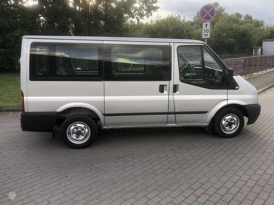 Grey Ford Transit 2011 in Kaunas, with an engine capacity of 2.20 L and mileage of 245 thousand km for 6700 €, photo 5 on AUTOMOTO.COM.LV