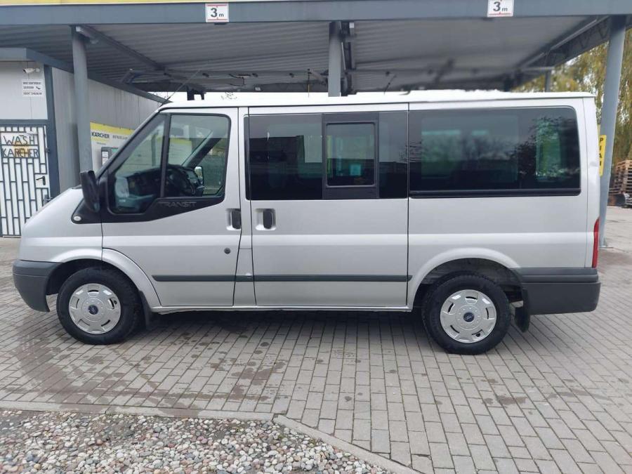 Grey Ford Transit 2012 in Marijampole, with an engine capacity of 2.20 L and mileage of 237 thousand km for 6800 €, photo 3 on AUTOMOTO.COM.LV