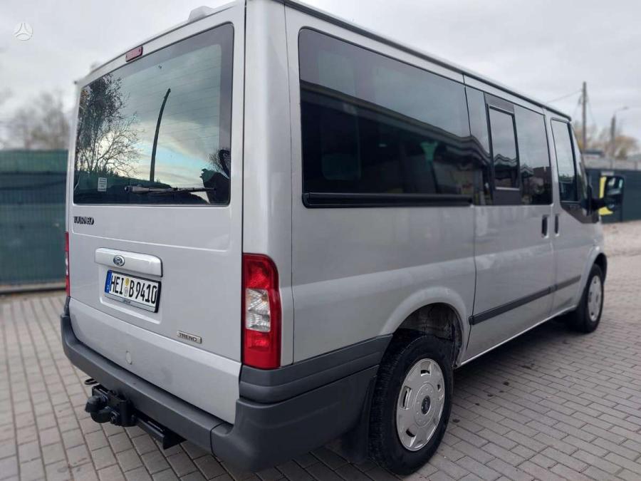 Grey Ford Transit 2012 in Marijampole, with an engine capacity of 2.20 L and mileage of 237 thousand km for 6800 €, photo 4 on AUTOMOTO.COM.LV