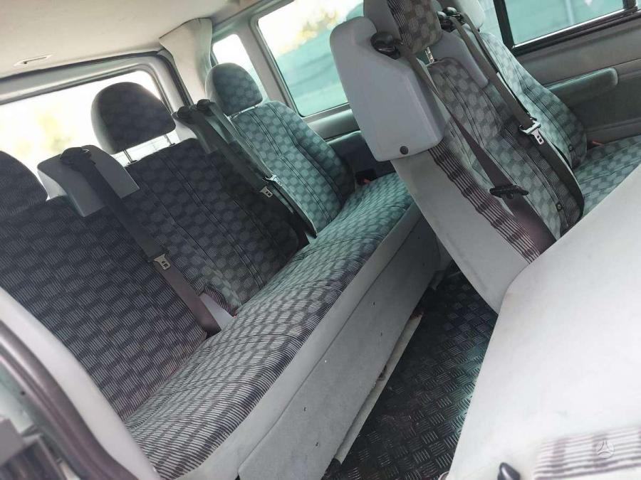 Grey Ford Transit 2012 in Marijampole, with an engine capacity of 2.20 L and mileage of 237 thousand km for 6800 €, photo 11 on AUTOMOTO.COM.LV