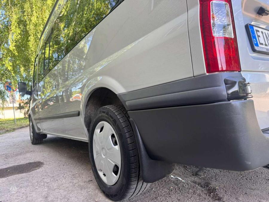 Grey Ford Transit 2012 in Siauliai, with an engine capacity of 2.20 L and mileage of 185 thousand km for 6700 €, photo 12 on AUTOMOTO.COM.LV