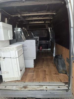 Grey Ford Transit 2012 in Alytus, with an engine capacity of 2.20 L and mileage of 220 thousand km for 3300 €, photo 5 on AUTOMOTO.COM.LV