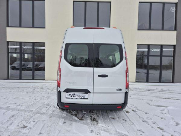 Grey Ford Transit 2015 in Marijampole, with an engine capacity of 2.20 L and mileage of 223 thousand km for 12500 €, photo 7 on AUTOMOTO.COM.LV