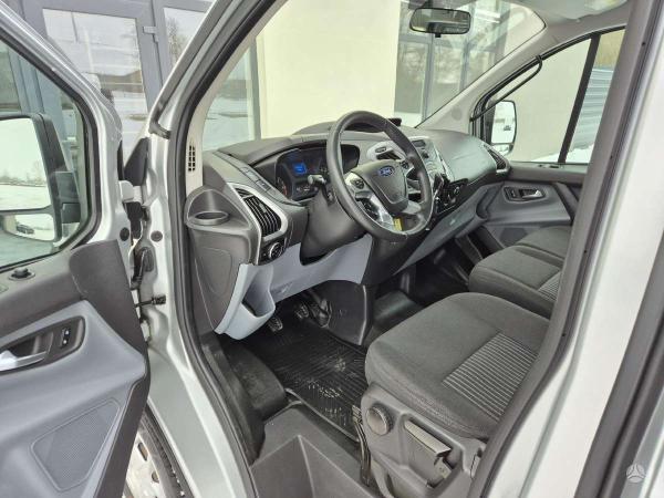 Grey Ford Transit 2015 in Marijampole, with an engine capacity of 2.20 L and mileage of 223 thousand km for 12500 €, photo 9 on AUTOMOTO.COM.LV