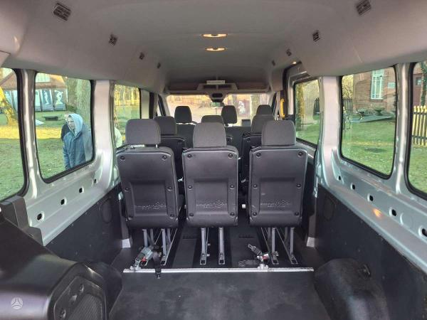 Grey Ford Transit 2016 in Jurbarkas, with an engine capacity of 2.20 L and mileage of 197 thousand km for 13200 €, photo 8 on AUTOMOTO.COM.LV