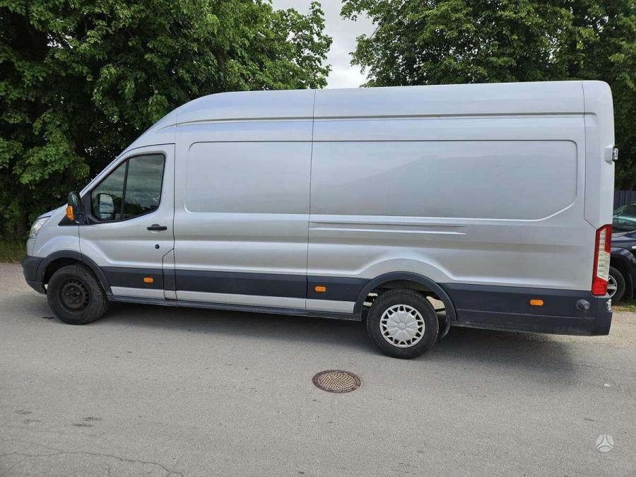 Grey Ford Transit 2016 in Siauliai, with an engine capacity of 2.20 L and mileage of 182 thousand km for 10200 €, photo 6 on AUTOMOTO.COM.LV