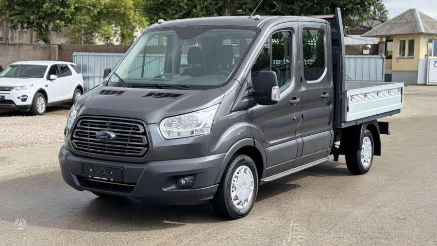 Grey Ford Transit 2017 in Telschi, with an engine capacity of 2.00 L and mileage of 207 thousand km for 12900 €, photo 4 on AUTOMOTO.COM.LV