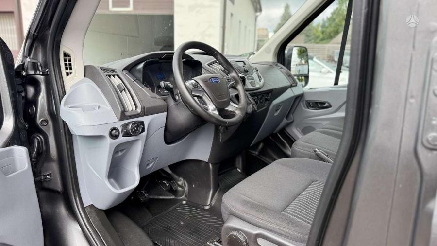 Grey Ford Transit 2017 in Telschi, with an engine capacity of 2.00 L and mileage of 207 thousand km for 12900 €, photo 14 on AUTOMOTO.COM.LV