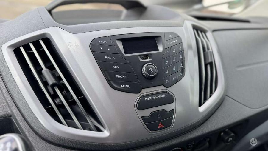 Grey Ford Transit 2017 in Telschi, with an engine capacity of 2.00 L and mileage of 207 thousand km for 12900 €, photo 21 on AUTOMOTO.COM.LV