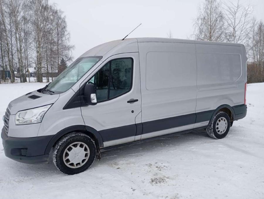 Grey Ford Transit 2018 in Jurbarkas, with an engine capacity of 2.00 L and mileage of 279 thousand km for 8977 €, photo 19 on AUTOMOTO.COM.LV