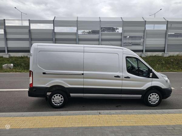 Grey Ford Transit 2019 in Marijampole, with an engine capacity of 2.00 L and mileage of 216 thousand km for 11800 €, photo 4 on AUTOMOTO.COM.LV