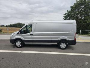 Grey Ford Transit 2019 in Marijampole, with an engine capacity of 2.00 L and mileage of 216 thousand km for 11800 €, photo 9 on AUTOMOTO.COM.LV