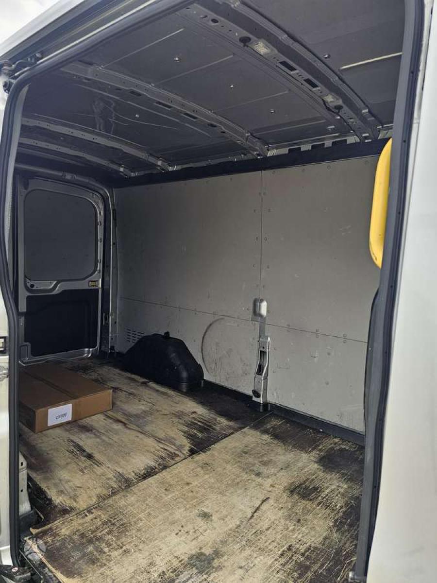 Grey Ford Transit 2019 in Marijampole, with an engine capacity of 2.00 L and mileage of 216 thousand km for 11800 €, photo 24 on AUTOMOTO.COM.LV