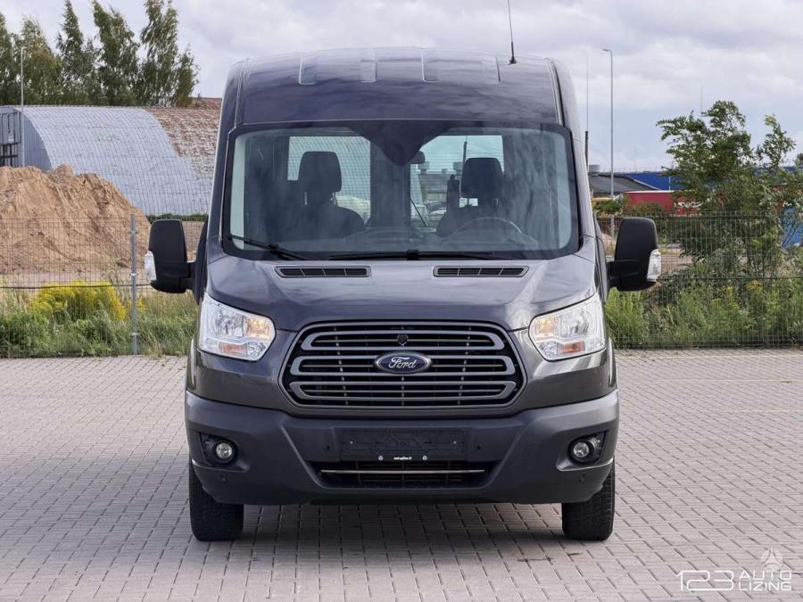Grey Ford Transit 2019 in Taurage, with an engine capacity of 2.00 L and mileage of 150 thousand km for 14200 €, photo 4 on AUTOMOTO.COM.LV