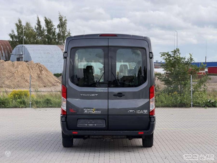 Grey Ford Transit 2019 in Taurage, with an engine capacity of 2.00 L and mileage of 150 thousand km for 14200 €, photo 7 on AUTOMOTO.COM.LV