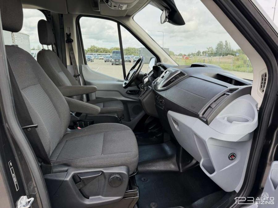 Grey Ford Transit 2019 in Taurage, with an engine capacity of 2.00 L and mileage of 150 thousand km for 14200 €, photo 11 on AUTOMOTO.COM.LV