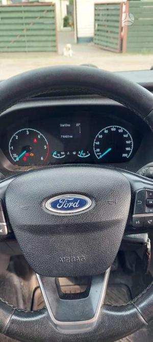 Grey Ford Transit 2019 in Silute, with an engine capacity of 2.00 L and mileage of 716 thousand km for 11000 €, photo 7 on AUTOMOTO.COM.LV