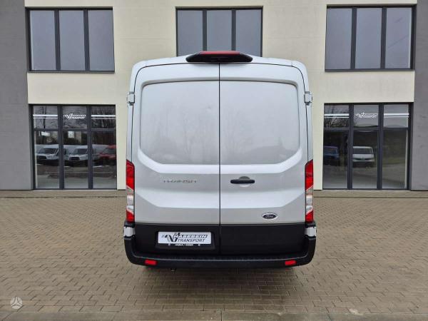 Grey Ford Transit 2020 in Marijampole, with an engine capacity of 2.00 L and mileage of 145 thousand km for 13500 €, photo 5 on AUTOMOTO.COM.LV