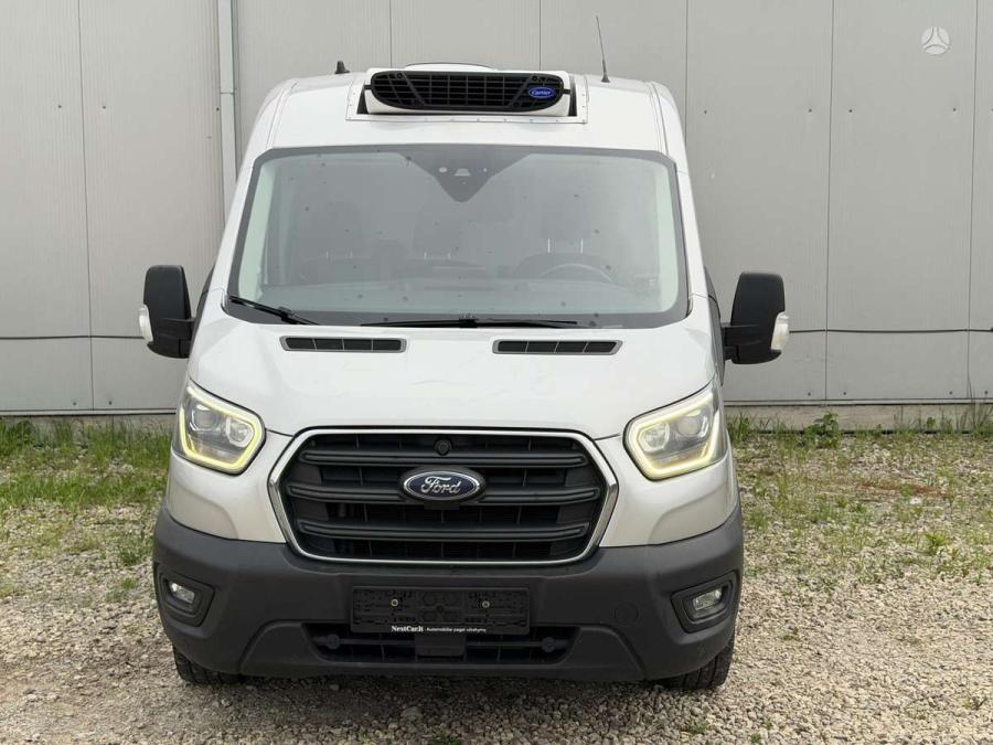 Grey Ford Transit 2020 in Kaunas, with an engine capacity of 2.00 L and mileage of 335 thousand km for 16819 €, photo 3 on AUTOMOTO.COM.LV