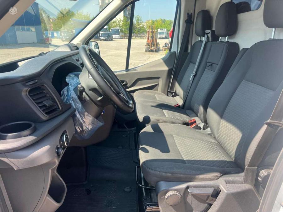 Pelēks Ford Transit 2022 Druskininkai, ar dzinēja tilpumu 0.00 L un nobraukumu 87 tūkst. km par 6038 €, foto 12 vietnē AUTOMOTO.COM.LV
