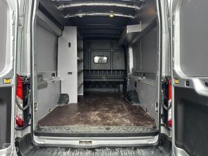 Pelēks Ford Transit 2024 Viļņa, ar dzinēja tilpumu 2.00 L un nobraukumu 31 tūkst. km par 29900 €, foto 17 vietnē AUTOMOTO.COM.LV
