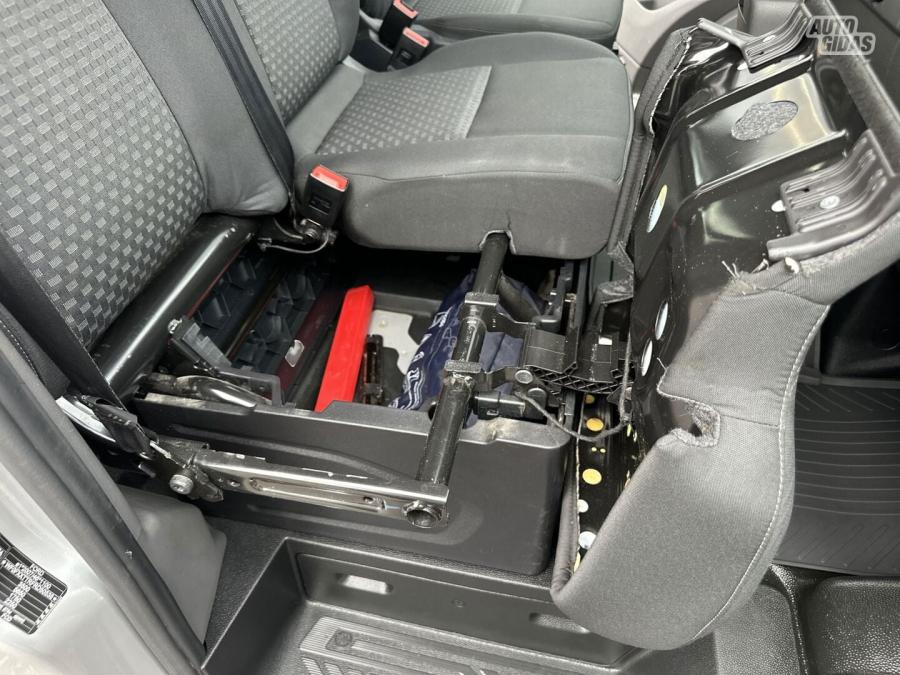 Pelēks Ford Transit 2024 Viļņa, ar dzinēja tilpumu 2.00 L un nobraukumu 31 tūkst. km par 29900 €, foto 20 vietnē AUTOMOTO.COM.LV