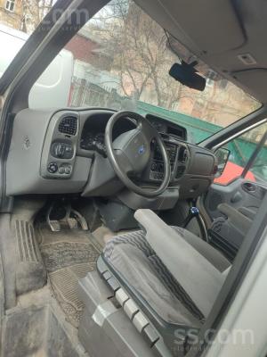 Grey Ford Transit 2003 in Riga, with an engine capacity of 2.00 L and mileage of 271 thousand km for 3500 €, photo 10 on AUTOMOTO.COM.LV