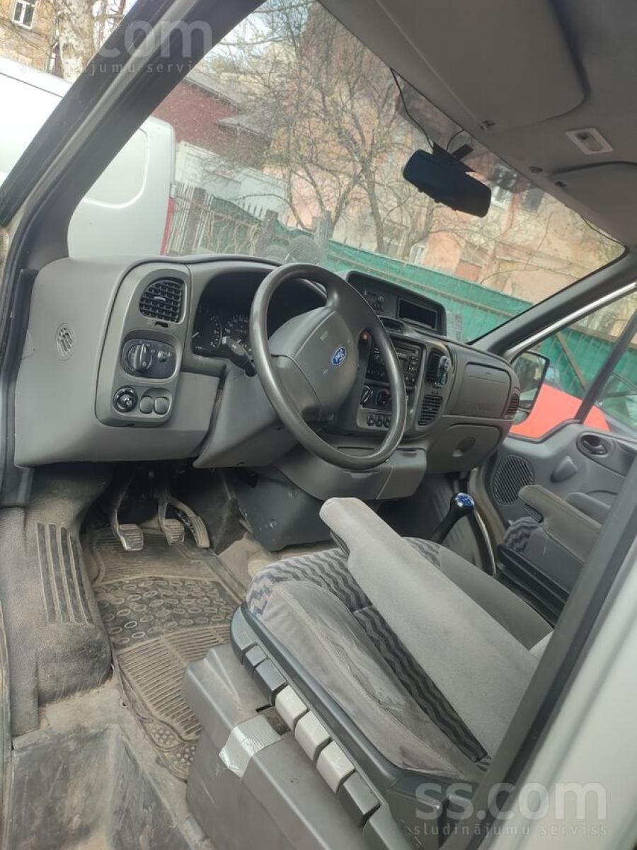 Grey Ford Transit 2003 in Riga, with an engine capacity of 2.00 L and mileage of 271 thousand km for 3500 €, photo 10 on AUTOMOTO.COM.LV