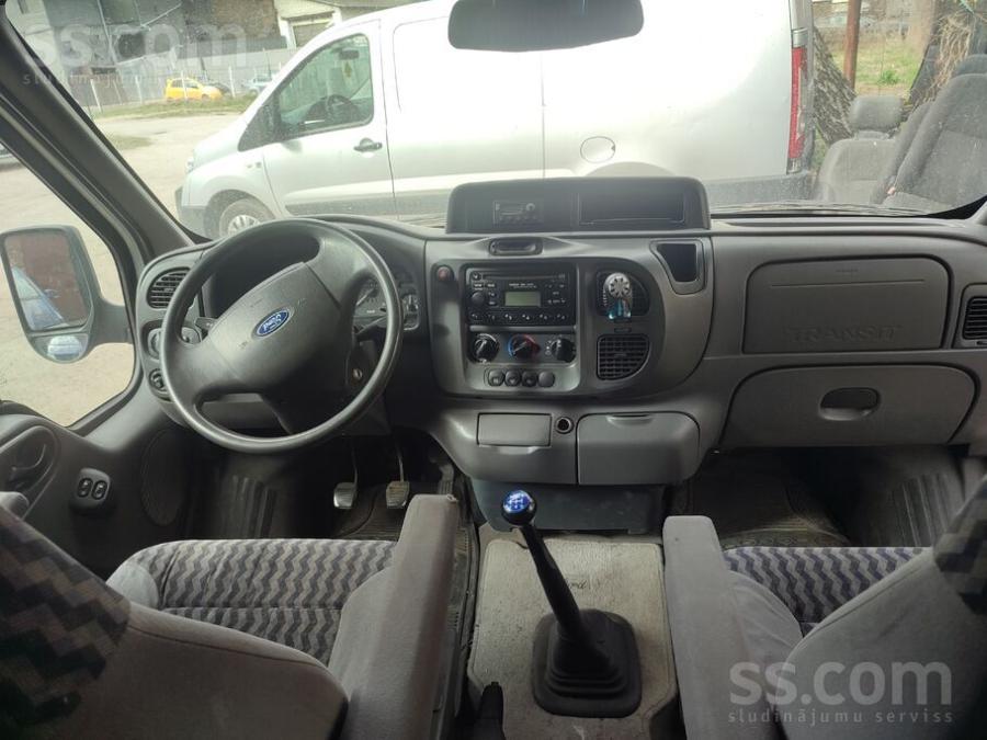 Grey Ford Transit 2003 in Riga, with an engine capacity of 2.00 L and mileage of 271 thousand km for 3500 €, photo 13 on AUTOMOTO.COM.LV