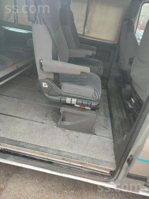Grey Ford Transit 2003 in Riga, with an engine capacity of 2.00 L and mileage of 271 thousand km for 3500 €, photo 14 on AUTOMOTO.COM.LV