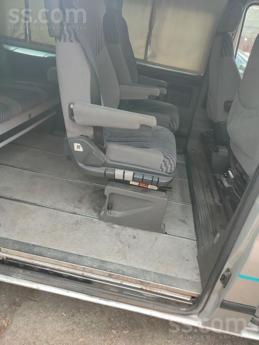 Grey Ford Transit 2003 in Riga, with an engine capacity of 2.00 L and mileage of 271 thousand km for 3500 €, photo 14 on AUTOMOTO.COM.LV