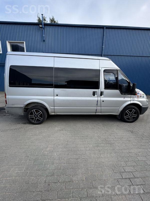 Grey Ford Transit 2003 in Aizkraukle, with an engine capacity of 2.00 L and mileage of 77 thousand km for 4000 €, photo 4 on AUTOMOTO.COM.LV