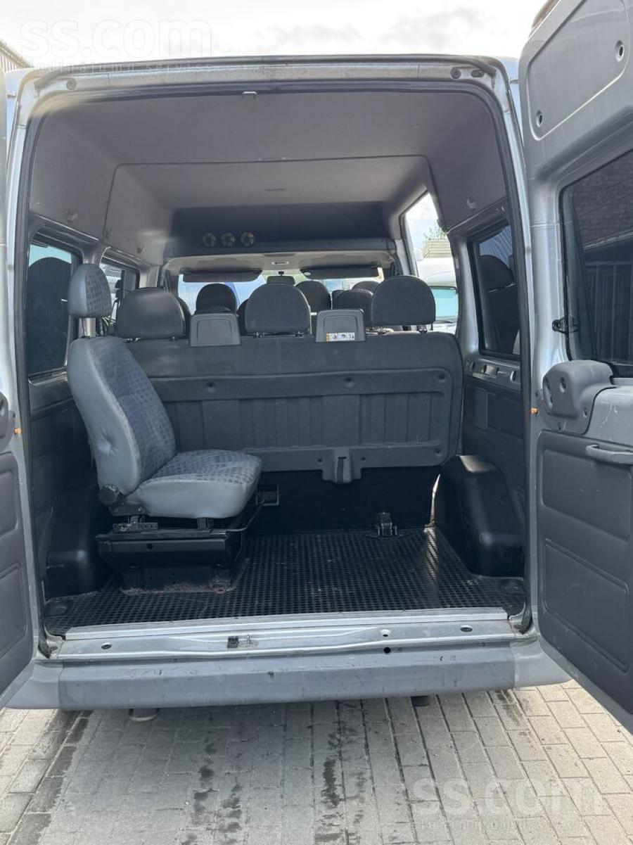 Grey Ford Transit 2003 in Aizkraukle, with an engine capacity of 2.00 L and mileage of 77 thousand km for 4000 €, photo 7 on AUTOMOTO.COM.LV