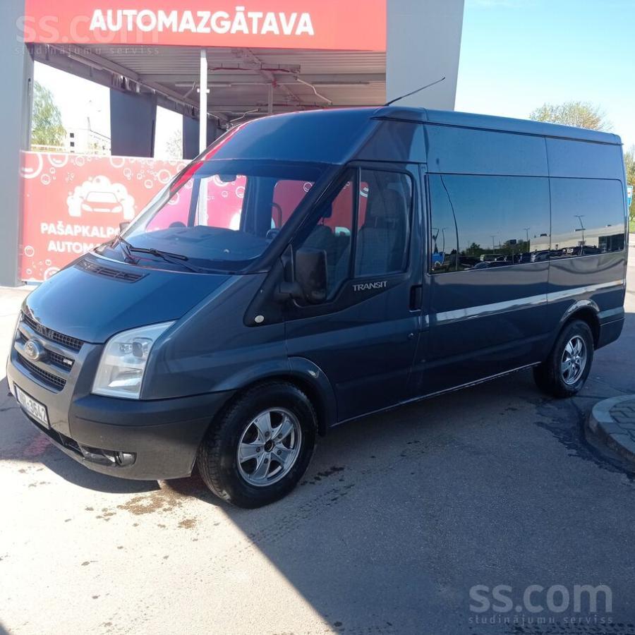 Pelēks Ford Transit 2007 Jēkabpils, ar dzinēja tilpumu 2.20 L un nobraukumu 355 tūkst. km par 4100 €, foto 3 vietnē AUTOMOTO.COM.LV