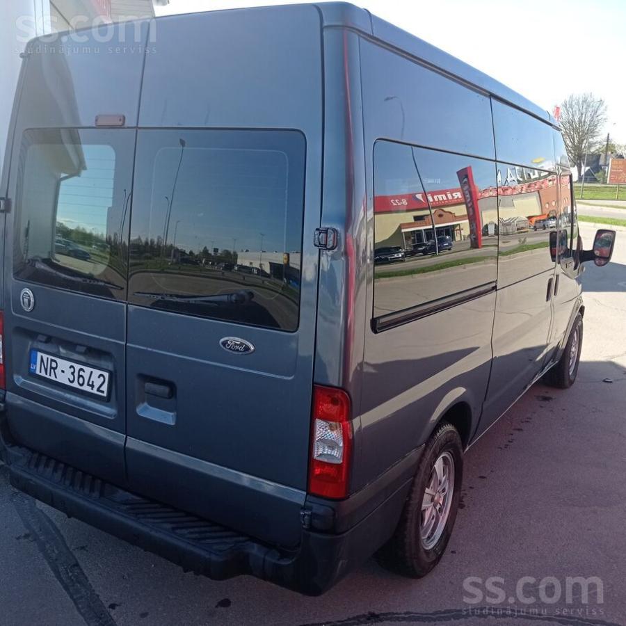 Pelēks Ford Transit 2007 Jēkabpils, ar dzinēja tilpumu 2.20 L un nobraukumu 355 tūkst. km par 4100 €, foto 4 vietnē AUTOMOTO.COM.LV