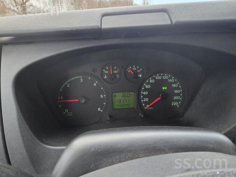 Grey Ford Transit 2007 in Riga, with an engine capacity of 2.20 L and mileage of 441 thousand km for 2700 €, photo 9 on AUTOMOTO.COM.LV