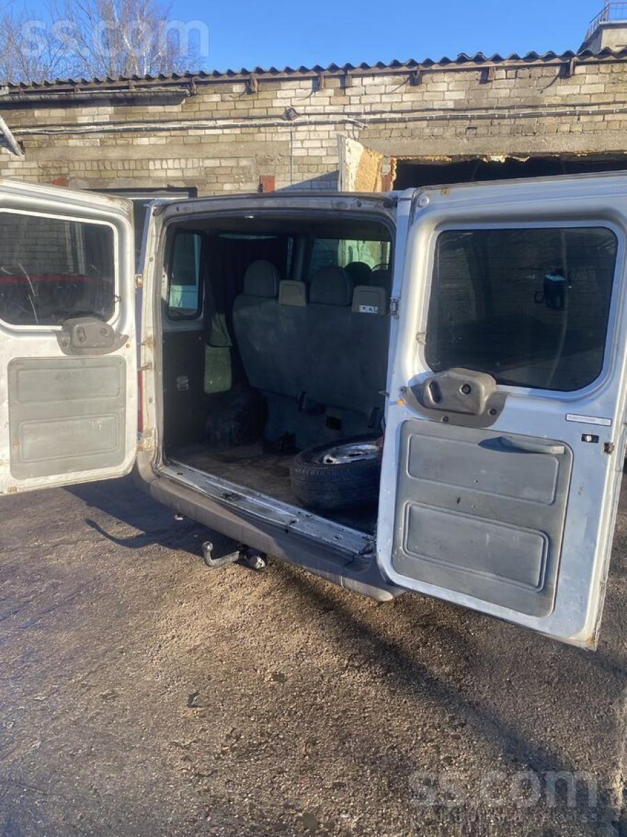 Pelēks Ford Transit 2007 Liepāja, ar dzinēja tilpumu 2.20 L un nobraukumu 321 tūkst. km par 3100 €, foto 8 vietnē AUTOMOTO.COM.LV