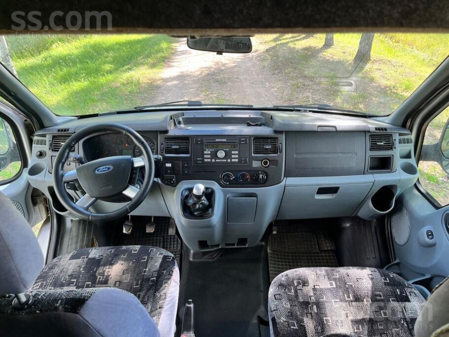Pelēks Ford Transit 2010 Tukums, ar dzinēja tilpumu 2.20 L un nobraukumu 535 tūkst. km par 2700 €, foto 10 vietnē AUTOMOTO.COM.LV