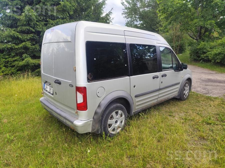 Grey Ford Transit 2011 in Riga, with an engine capacity of 1.80 L and mileage of 430 thousand km for 2050 €, photo 4 on AUTOMOTO.COM.LV