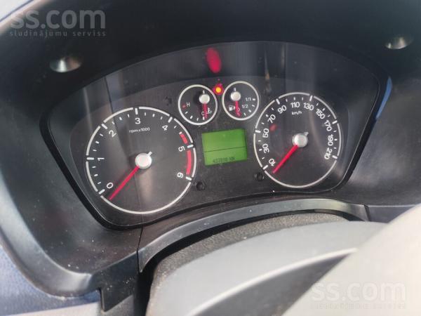 Pelēks Ford Transit 2011 Rīga, ar dzinēja tilpumu 1.80 L un nobraukumu 430 tūkst. km par 2050 €, foto 9 vietnē AUTOMOTO.COM.LV