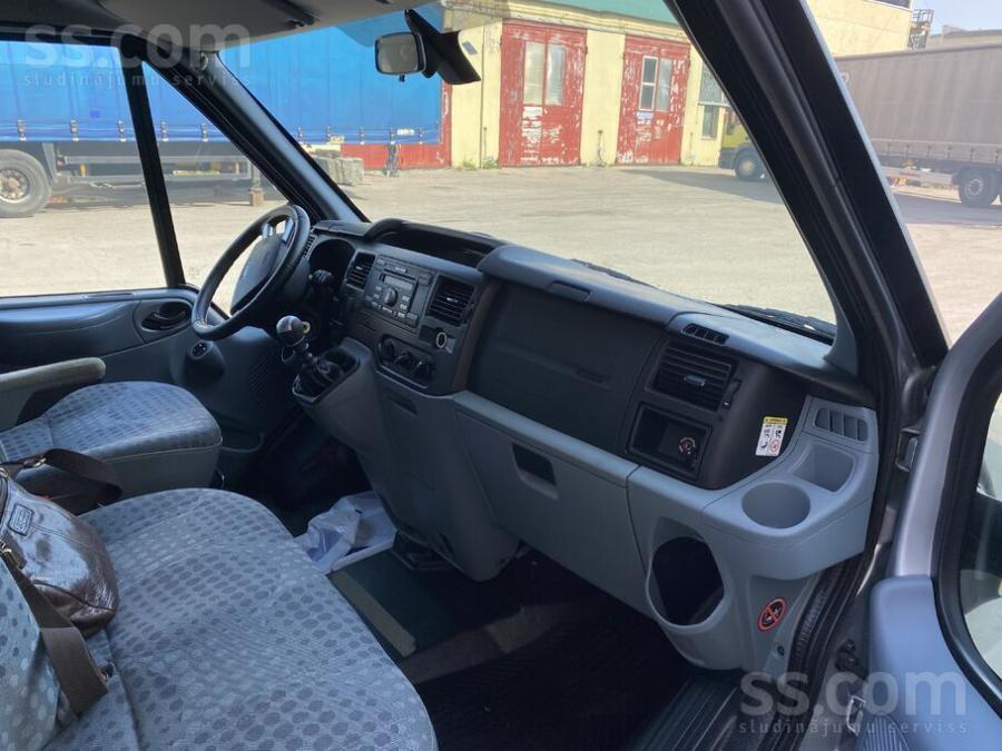 Pelēks Ford Transit 2013 Rīga, ar dzinēja tilpumu 2.20 L un nobraukumu 255 tūkst. km par 8000 €, foto 9 vietnē AUTOMOTO.COM.LV