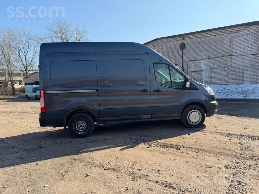 Pelēks Ford Transit 2014 Daugavpils, ar dzinēja tilpumu 2.20 L un nobraukumu 381 tūkst. km par 5600 €, foto 4 vietnē AUTOMOTO.COM.LV