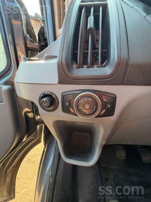 Pelēks Ford Transit 2014 Daugavpils, ar dzinēja tilpumu 2.20 L un nobraukumu 381 tūkst. km par 5600 €, foto 9 vietnē AUTOMOTO.COM.LV