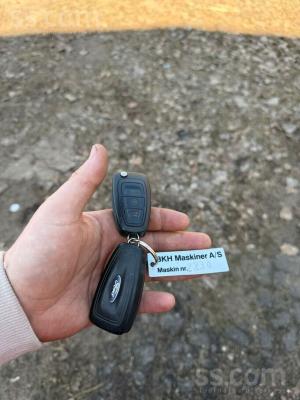 Pelēks Ford Transit 2014 Daugavpils, ar dzinēja tilpumu 2.20 L un nobraukumu 381 tūkst. km par 5600 €, foto 12 vietnē AUTOMOTO.COM.LV
