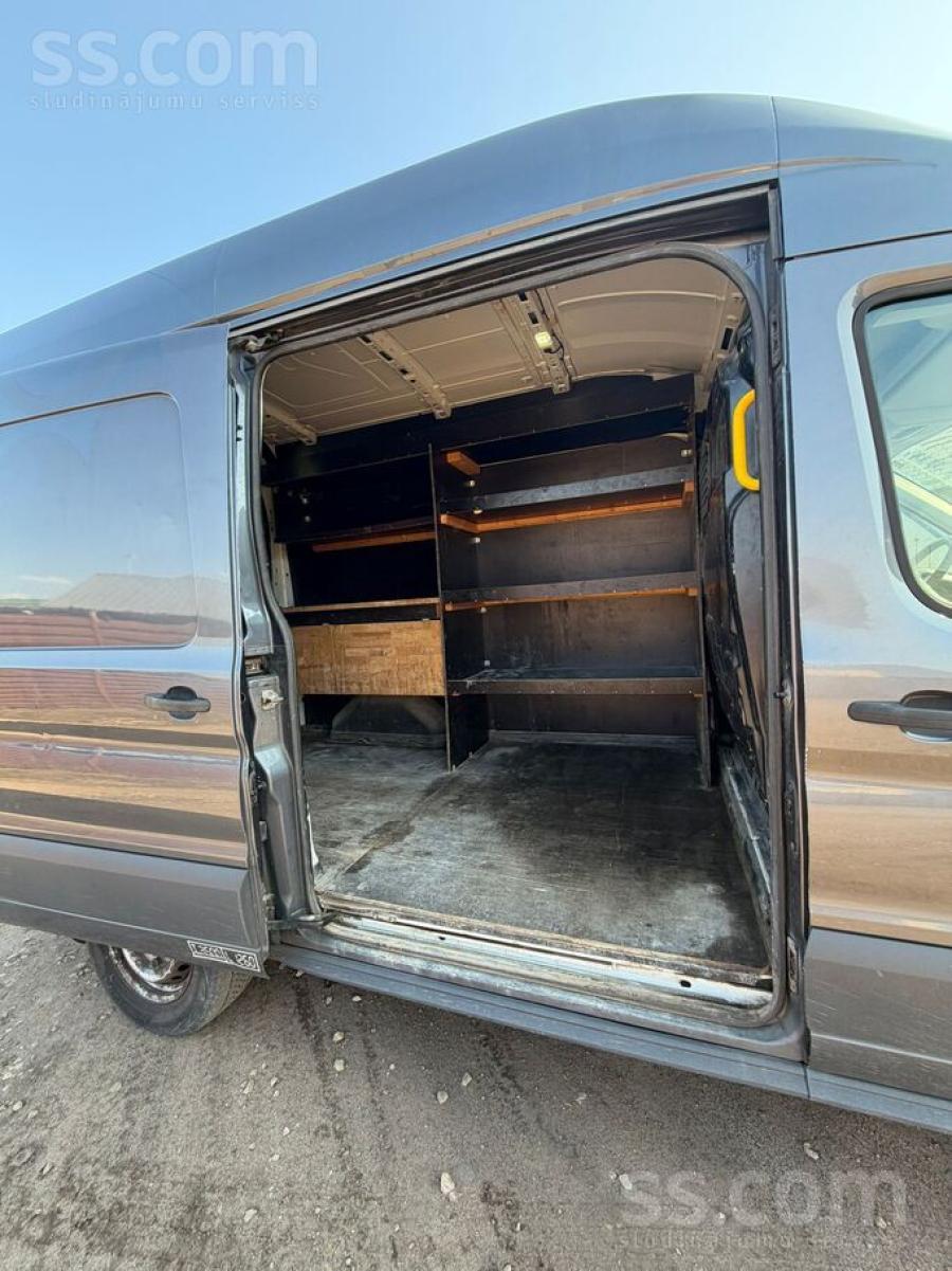 Pelēks Ford Transit 2014 Daugavpils, ar dzinēja tilpumu 2.20 L un nobraukumu 381 tūkst. km par 5600 €, foto 13 vietnē AUTOMOTO.COM.LV