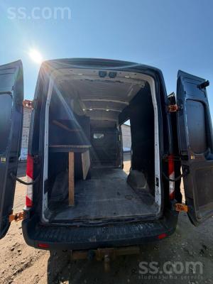 Pelēks Ford Transit 2014 Daugavpils, ar dzinēja tilpumu 2.20 L un nobraukumu 381 tūkst. km par 5600 €, foto 14 vietnē AUTOMOTO.COM.LV