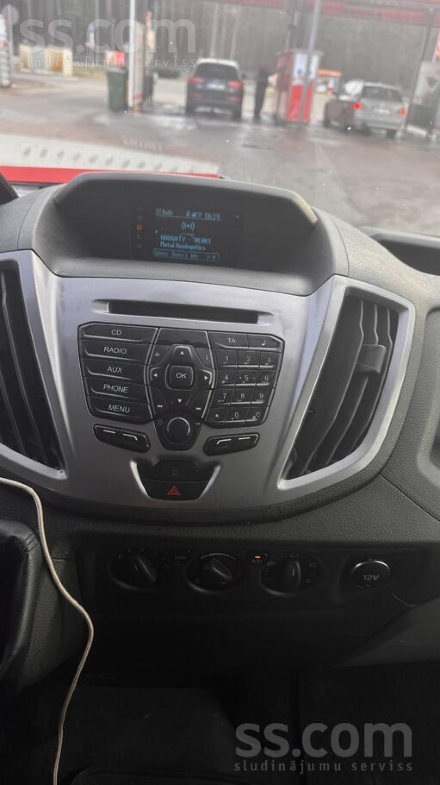 Pelēks Ford Transit 2015 Rīga, ar dzinēja tilpumu 2.20 L un nobraukumu 314 tūkst. km par 8080 €, foto 18 vietnē AUTOMOTO.COM.LV